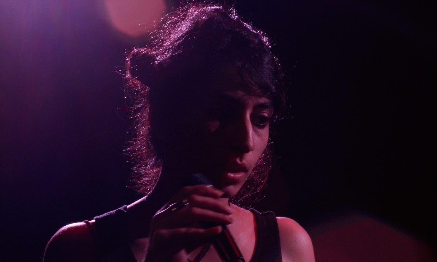 Arooj Aftab Signs To Verve, Releases ‘Tiny Desk (Home)’ Performance ...