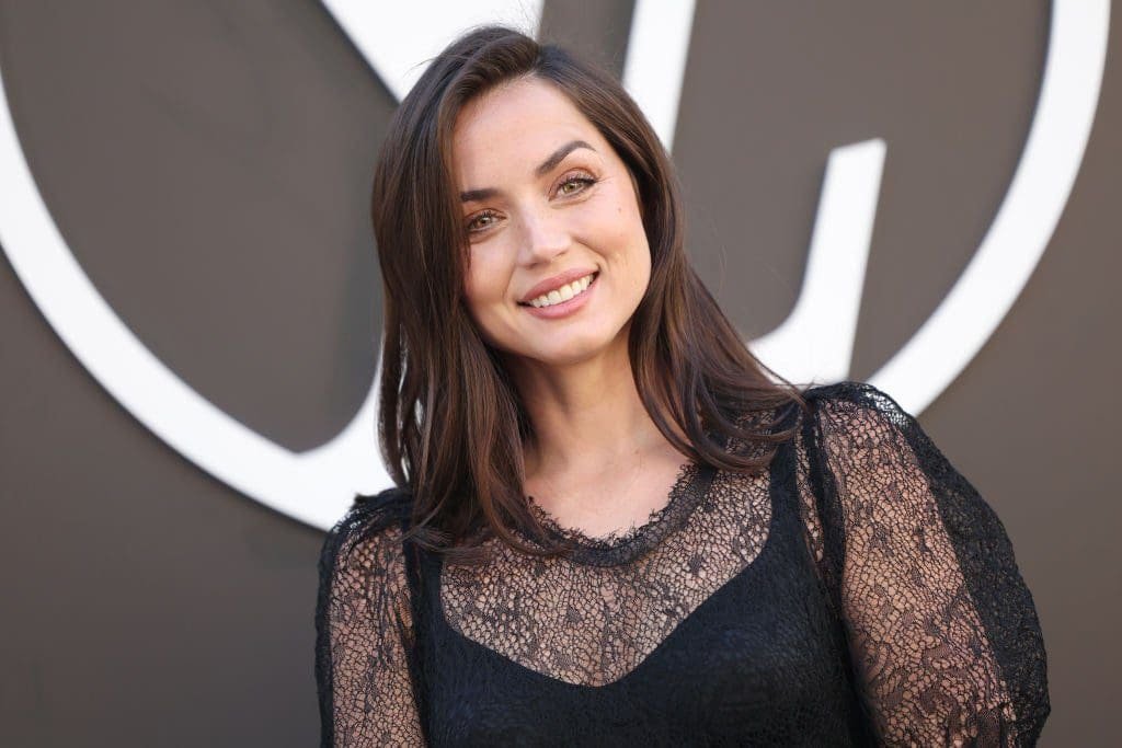 Ana de Armas Reveals Tom Cruise’s Review of Her Movie ‘Ballerina ...