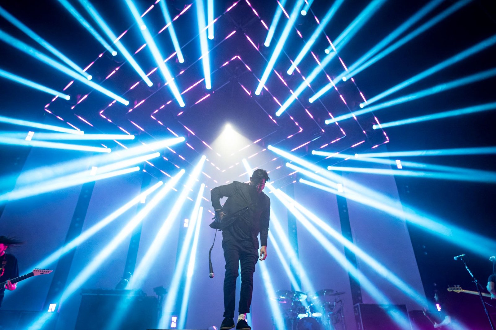 Deftones’ ‘Private Music’ Celebrated as a Late-Career Masterpiece ...