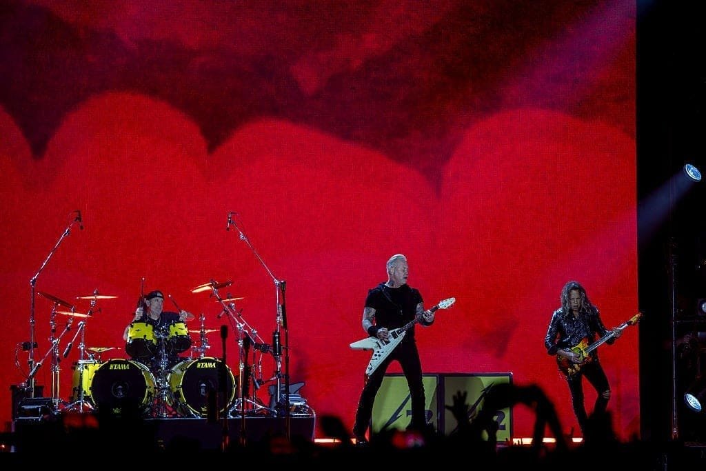 Metallica Unveils Concert Highlights from Australian Tour Kickoff in ...