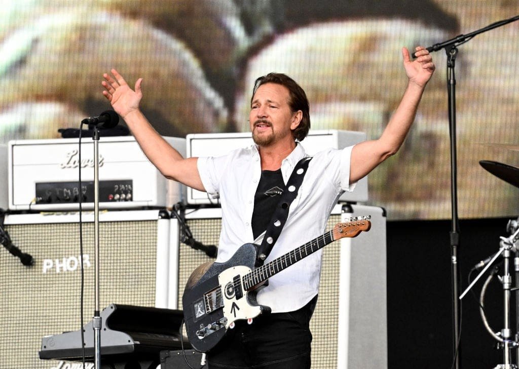 Eddie Vedder: From Philadelphia Stages to Worldwide Fame | Digital ...