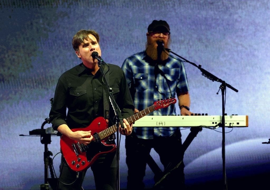 Jimmy Eat World Marks 25 Years of ‘Bleed American’ Album Anniversary ...